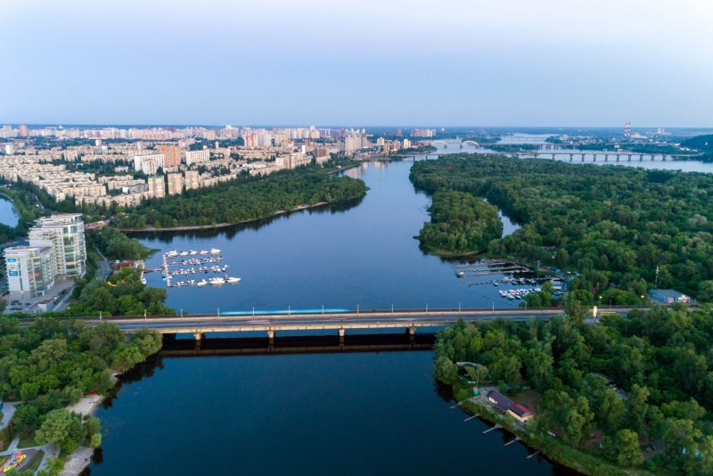 Der Dnipro | Geschichte im Fluss. Flüsse als europäische ...