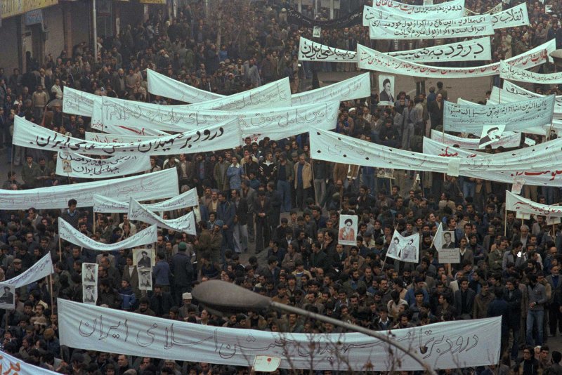 "Schwarzer Freitag" in Iran 1978: Auftakt zur Islamischen Revolution ...