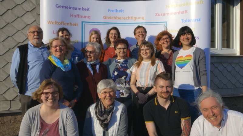Botschafter*innen für Demokratie und Toleranz: Thomas Jakob mit dem ...