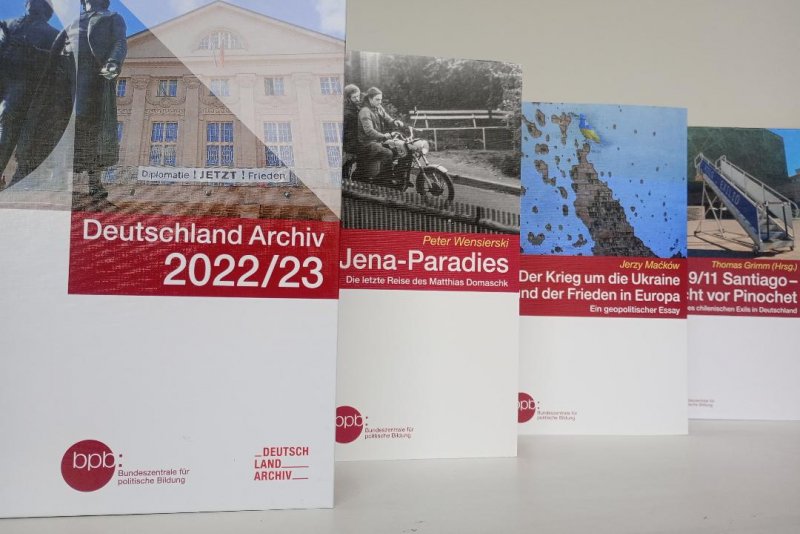 Druckfrisch | Deutschland Archiv | bpb.de