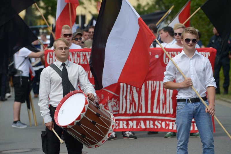 Zur Entwicklung des Rechtsextremismus in Deutschland ...
