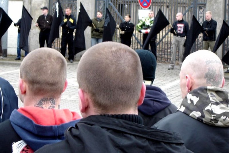 Woran erkenne ich Rechtsextreme? | Rechtsextremismus | bpb.de