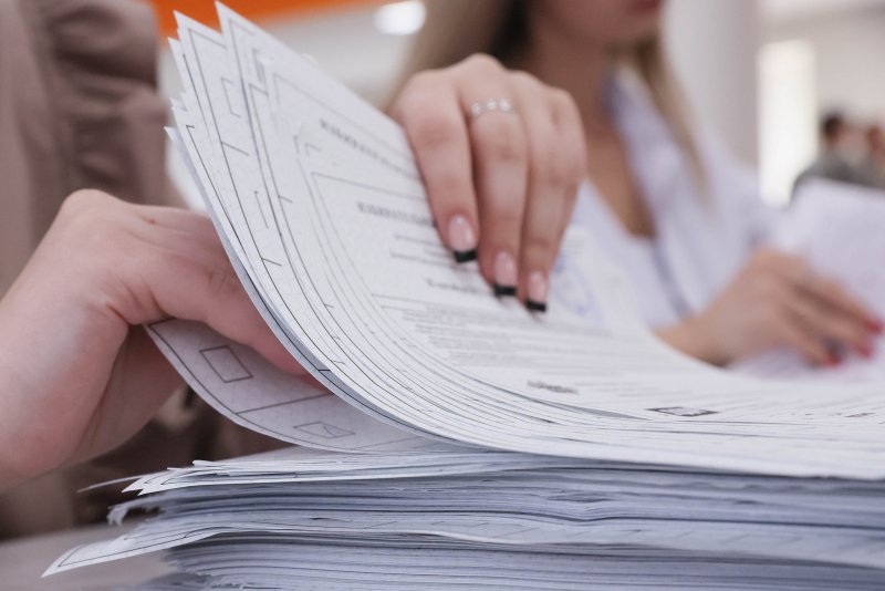 Dokumentation: Parteien, Wahlen, Regionen | Russland-Analysen | bpb.de