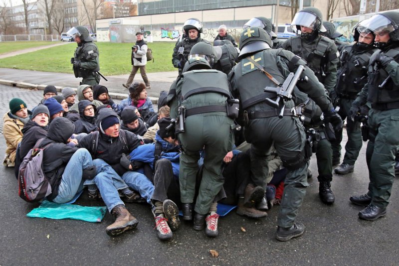 Der rechtsextreme "Kampf um die Straße" | Rechtsextremismus | bpb.de