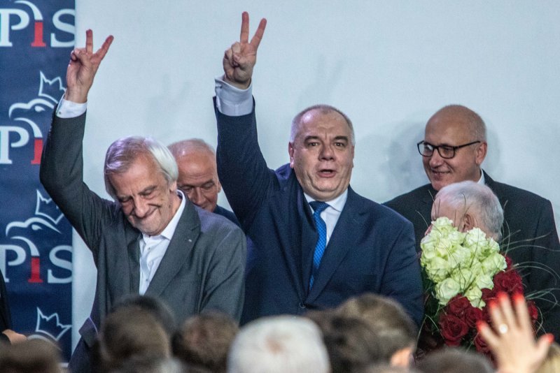 Analyse: Nach den Parlamentswahlen in Polen – Vollendung der illiberalen Demokratie oder ...