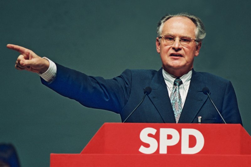 Die Spaltung der SPD am Ende der deutschen Teilung | bpb.de